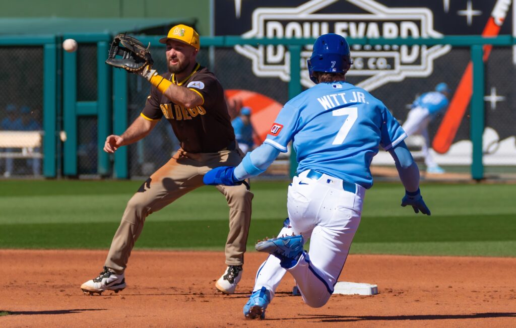 Padres Spring Training Notebook: February 21 - Padres win 10-3 over ...